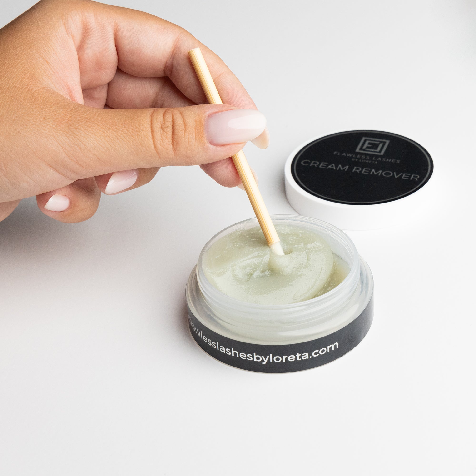 Remover Cream Glue Flawless Lashes 30 gr – Flawless Lashes By Loreta ...